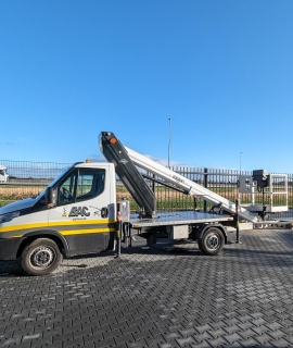 VERSALIFT V-200 - Autohoogwerker verhuur